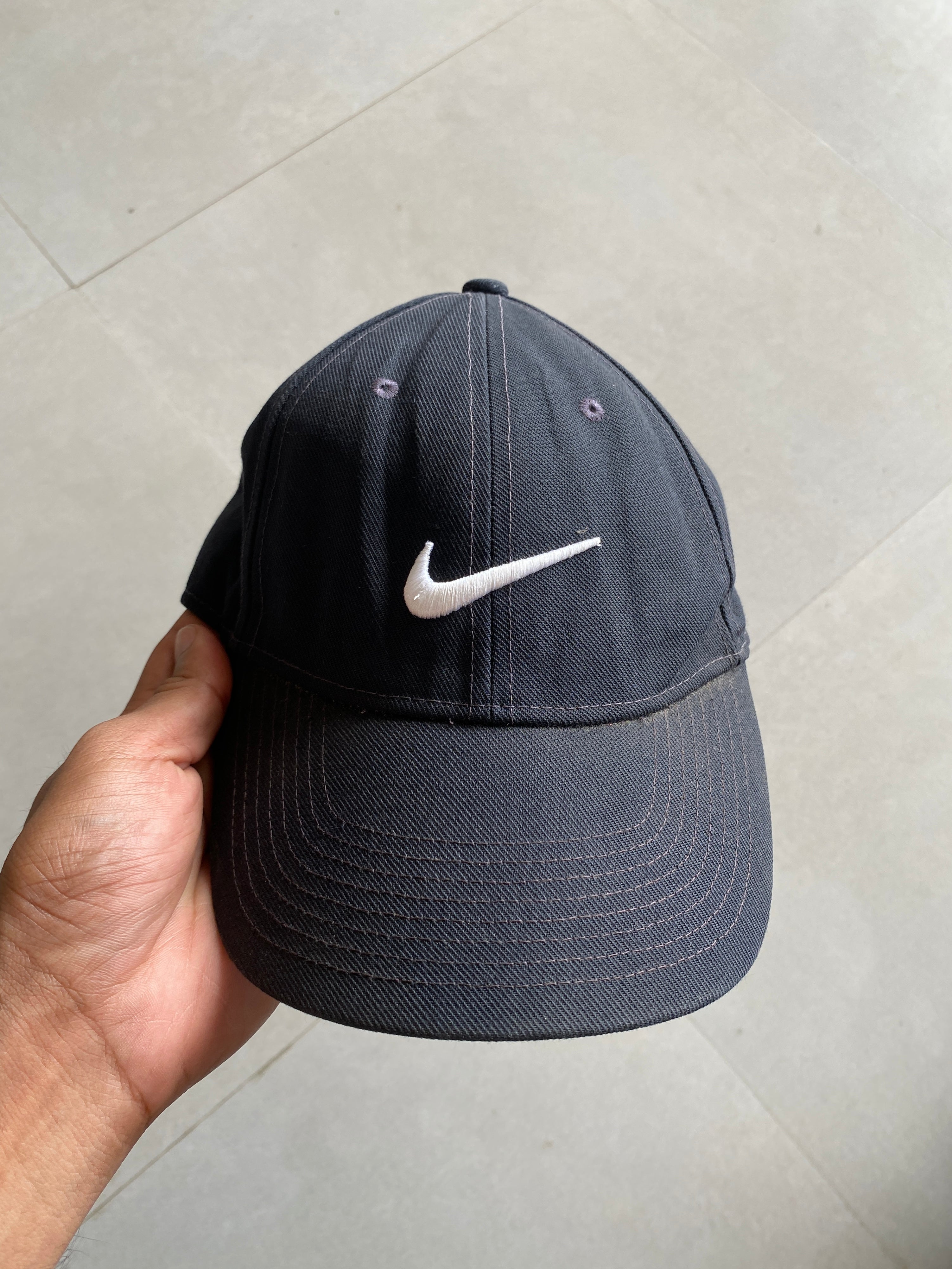 VINTAGE NIKE CAP – Aged Arc